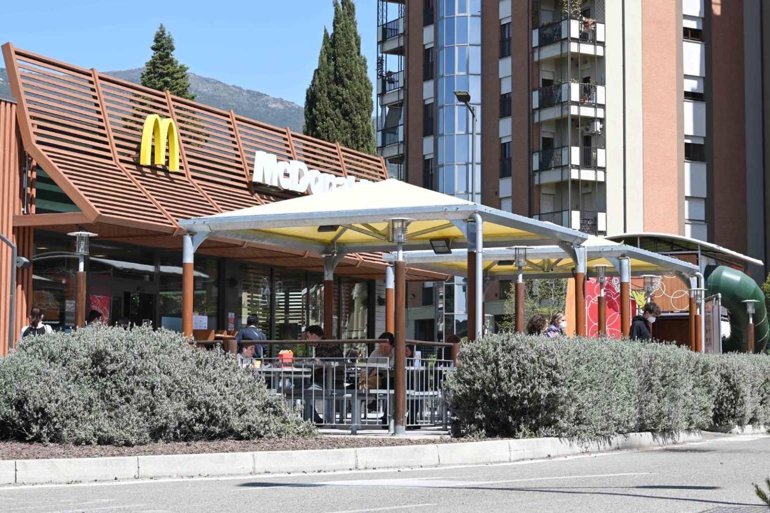 McDonald’s assume 45 persone per il nuovo ristorante nell’area del ...